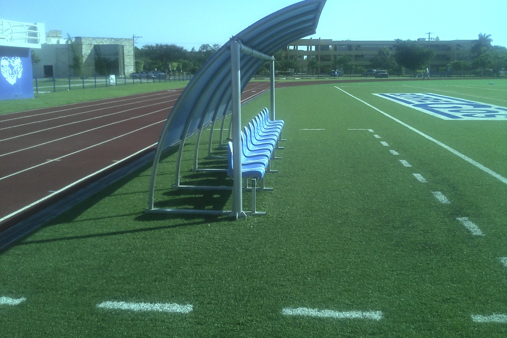 RECUBRIMIENTOS DEPORTIVOS HIGH-TECH - CANCHAS DE FUTBOL